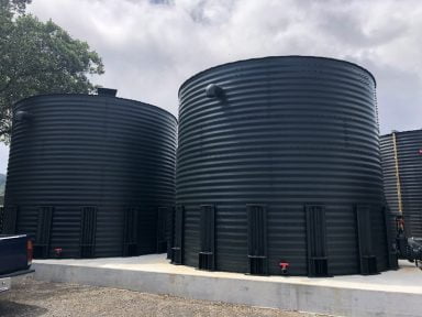 10,000-gallon water storage tank for efficient water management